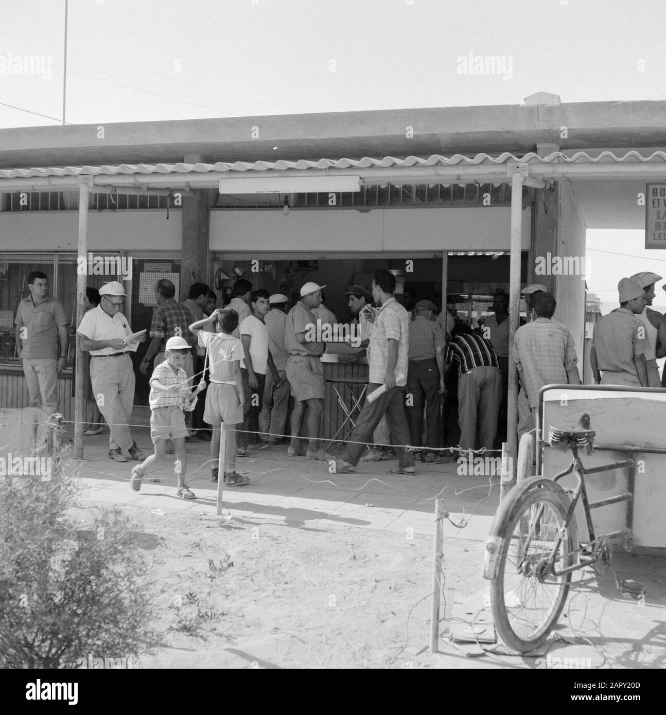 Industry residential areas in Black and White Stock Photos & Images - Alamy