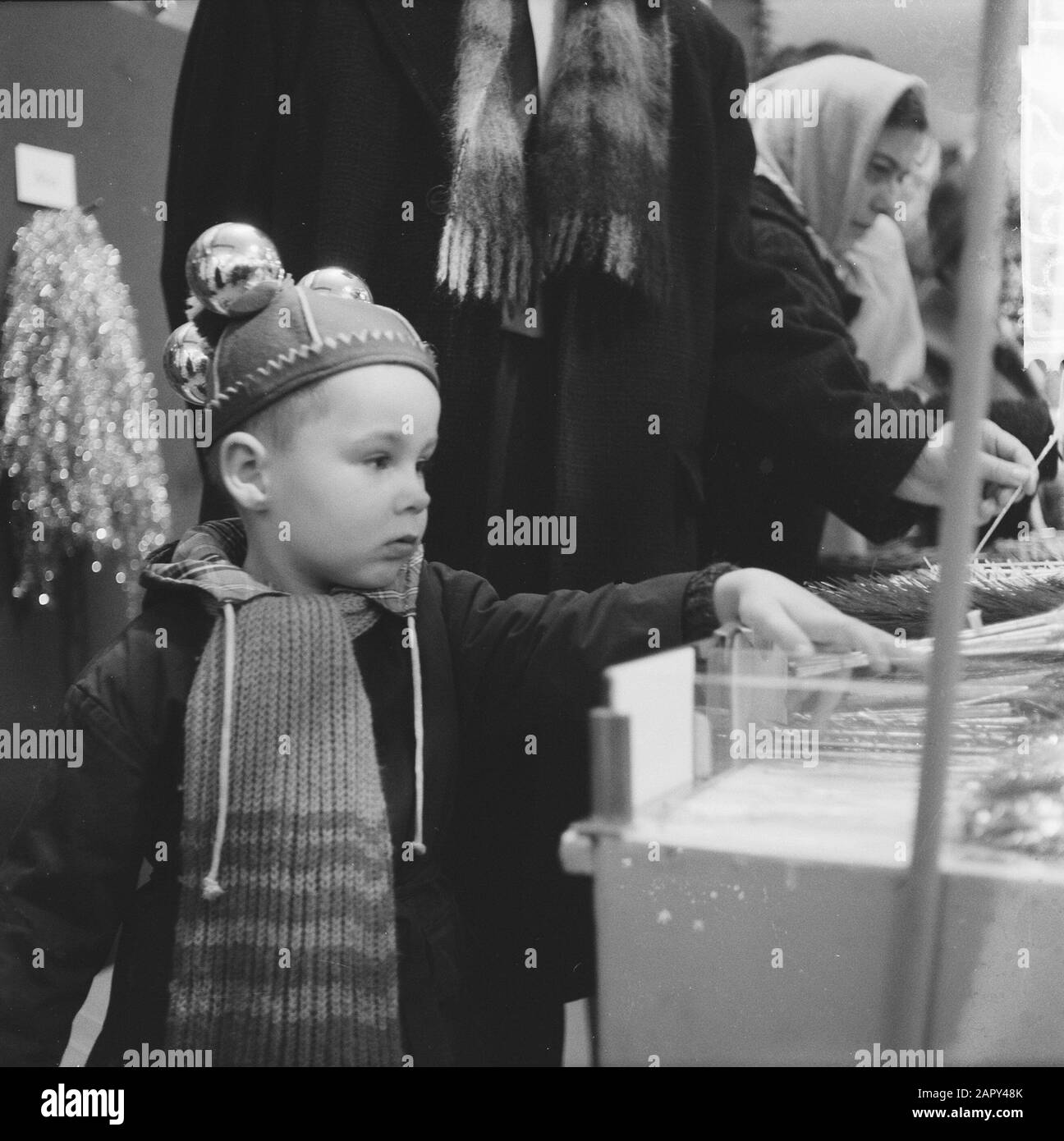 Christmas 1961 Black and White Stock Photos & Images - Alamy