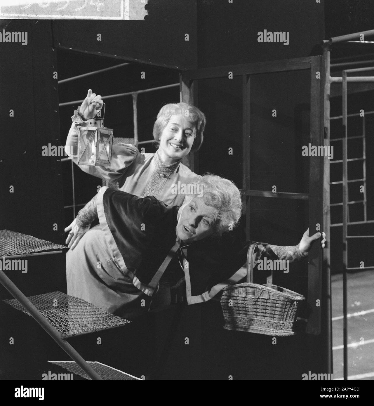 Old maid and the thief hi-res stock photography and images - Alamy