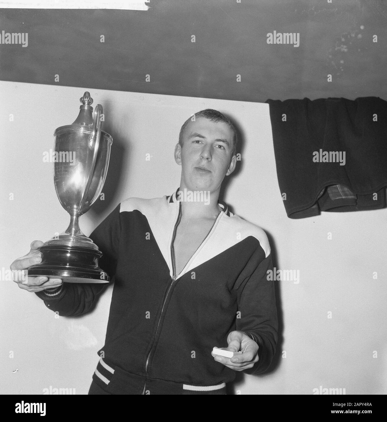 Swimming under the Mother Triebelsbeke. Johan Bontekoe with cup ...