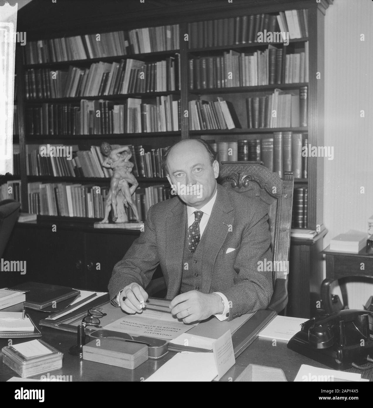 Sciences h Black and White Stock Photos & Images - Alamy