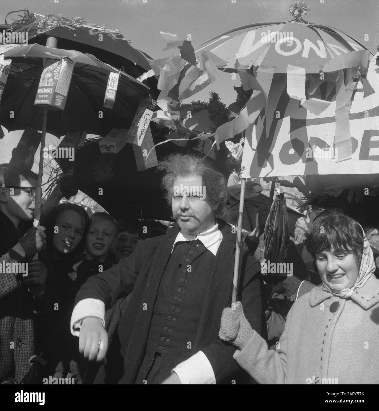 First lustrum hi-res stock photography and images - Alamy