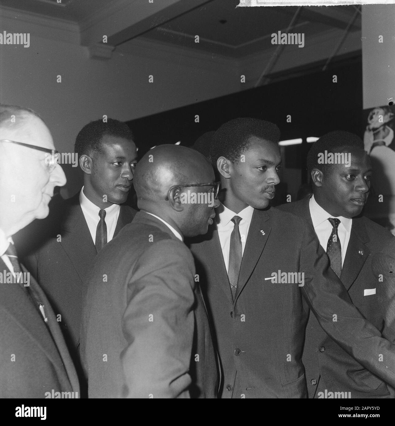 King of Burundi visited the tropical museum, next to him his son ...