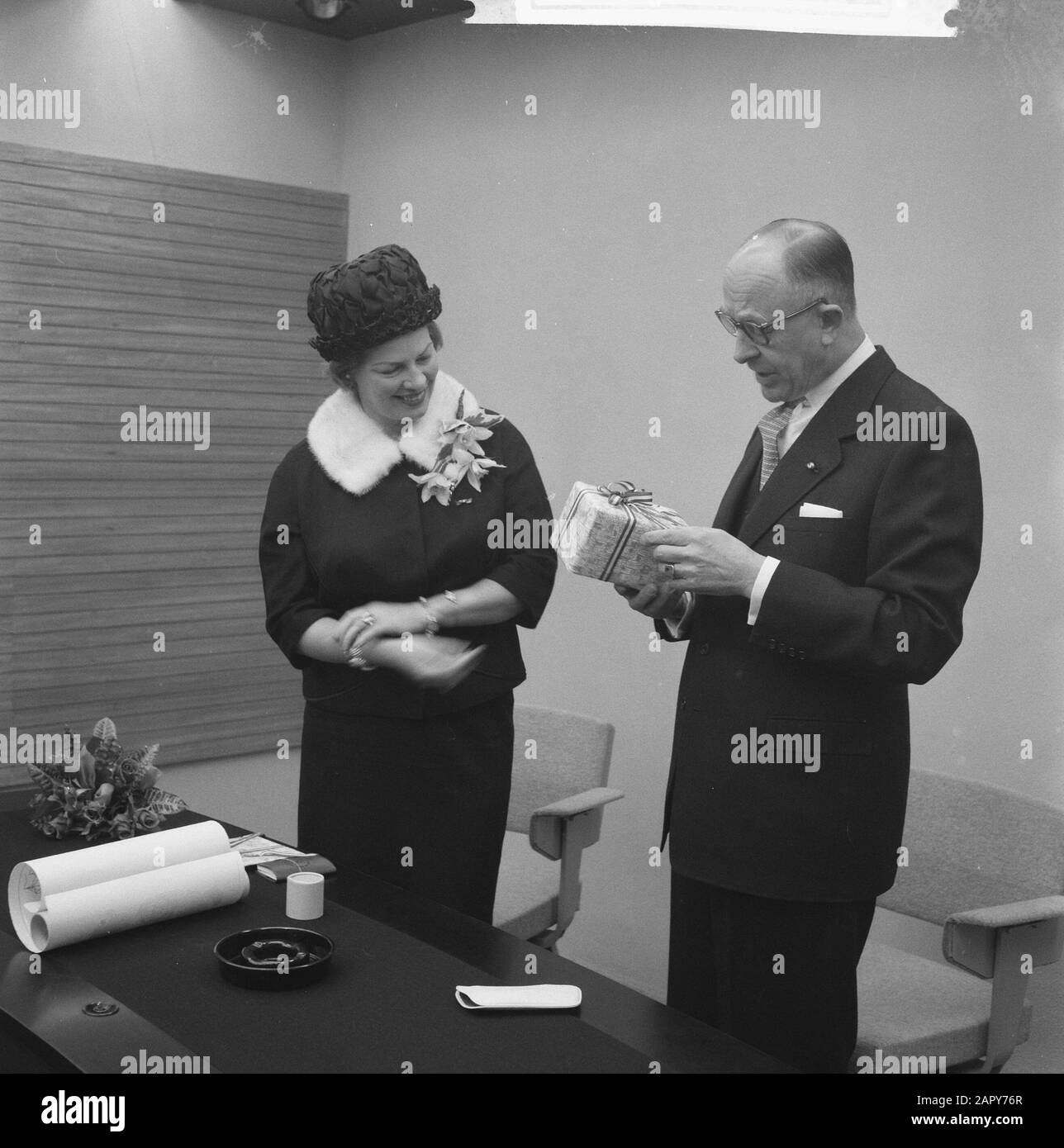 Distinguished leadership award Black and White Stock Photos & Images ...