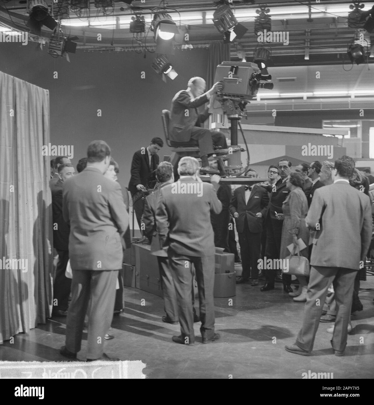 Fully automatic tv camera hi-res stock photography and images - Alamy