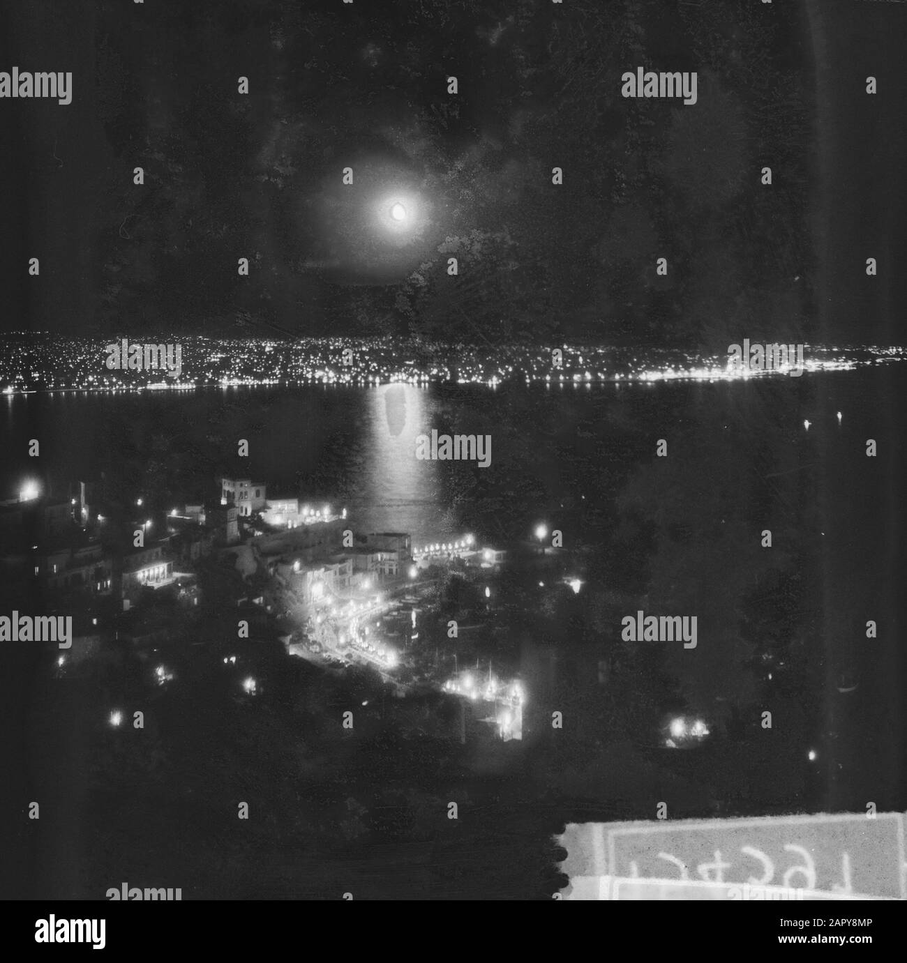 Night shots of the city Black and White Stock Photos & Images - Alamy