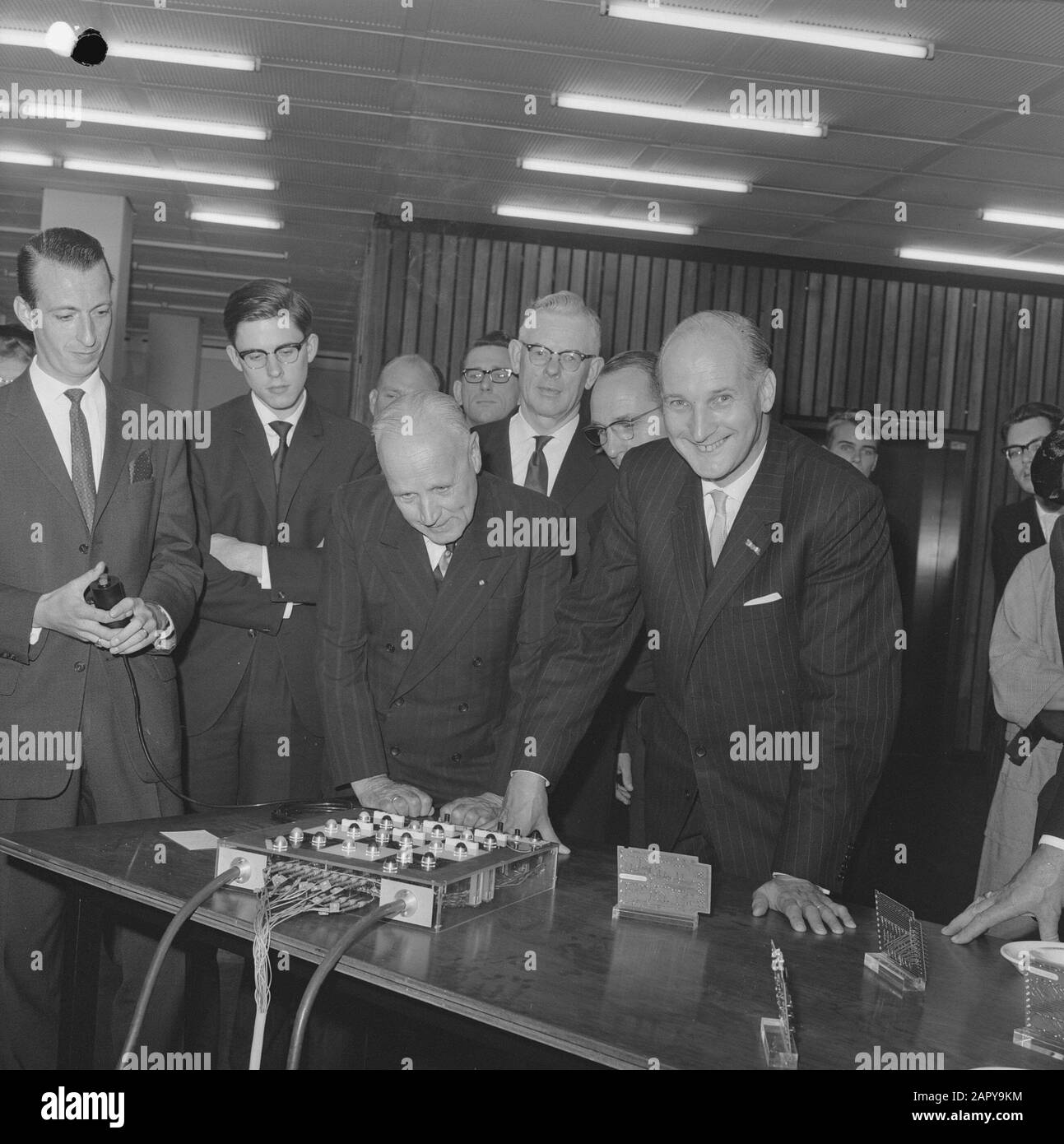 Learning tours Black and White Stock Photos & Images - Alamy