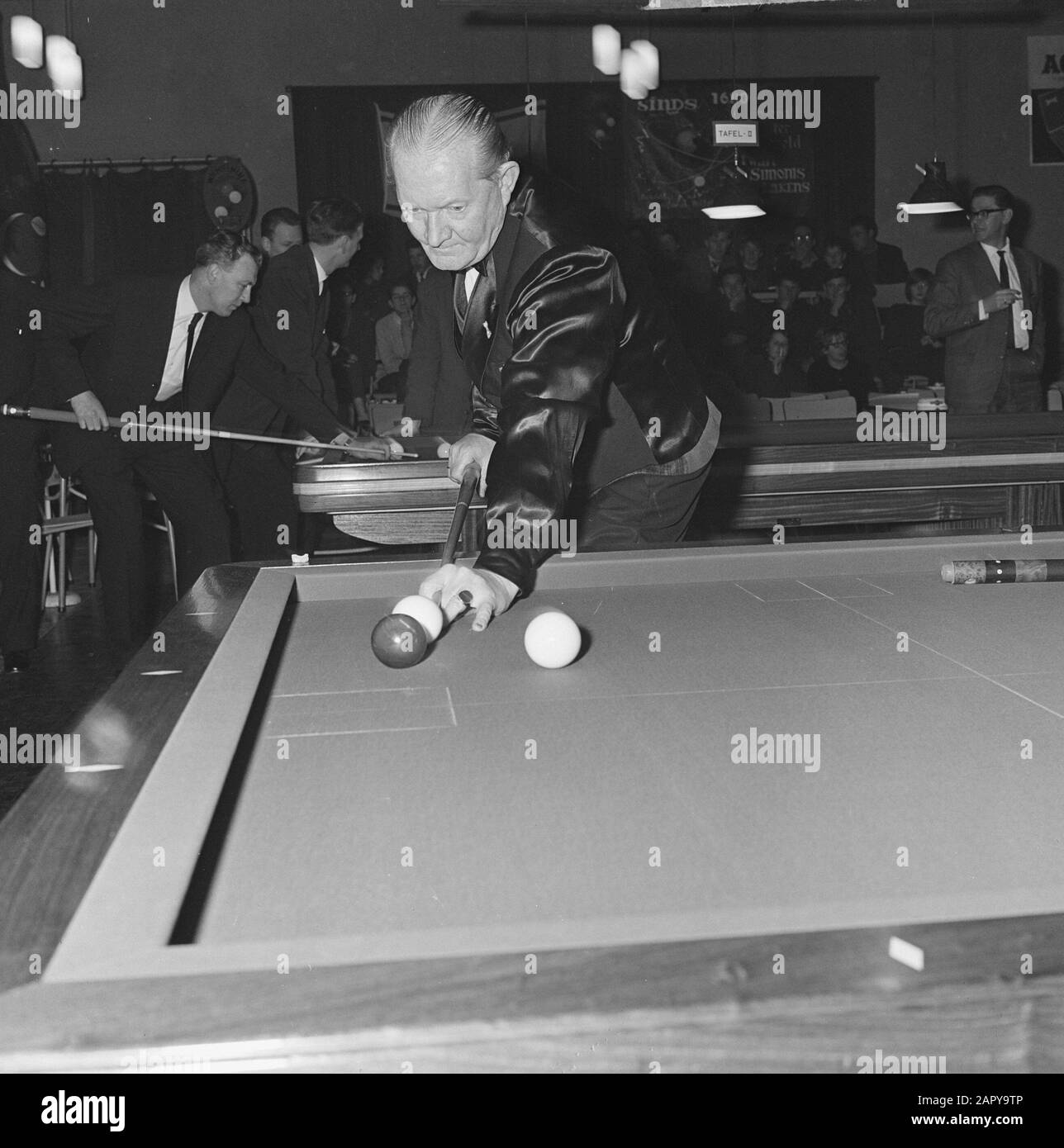 Championship Billiards in Eersel 71/2 Piet van der Pol to butt Date ...