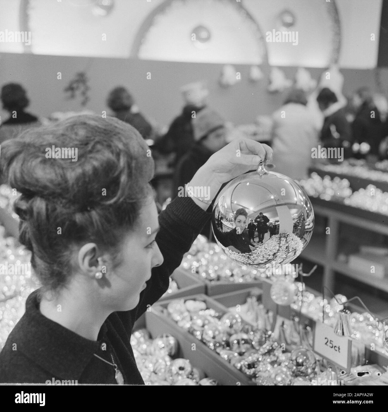 Christmas shopping decorations in Black and White Stock Photos & Images ...