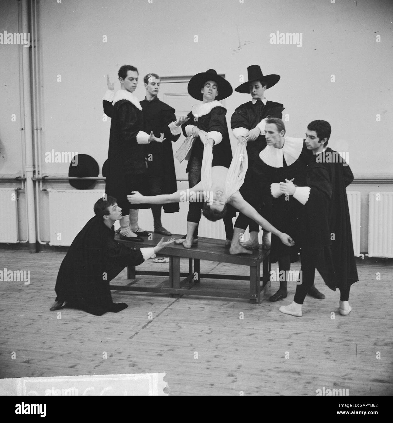 Nederlands Dance Theatre brings the ballet Anatomical Lesson, scene on ...