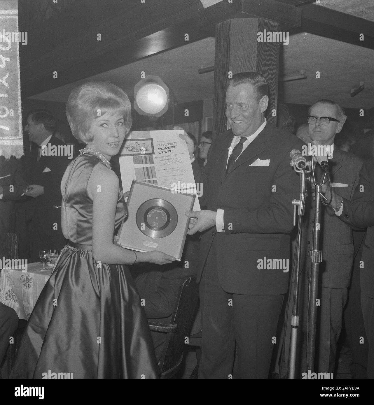 Willeke alberti jack haslinghuis hi-res stock photography and images ...