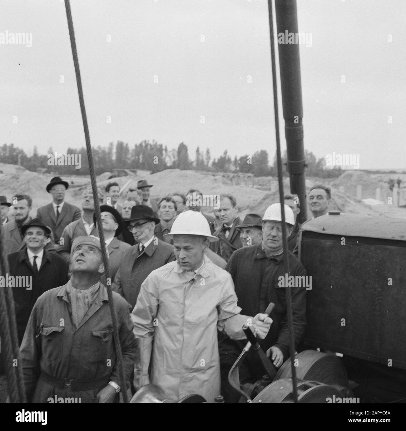 Alderman elsenburg first pole struck hi-res stock photography and ...