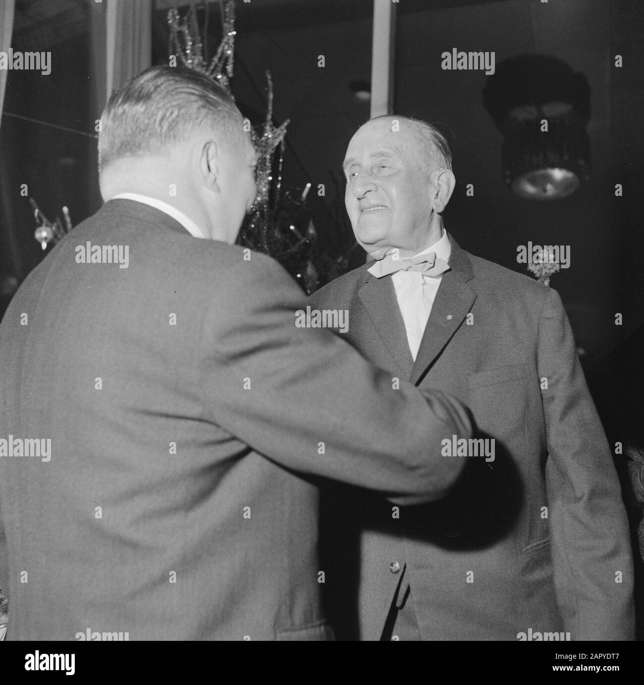 Sports journalist j Black and White Stock Photos & Images - Alamy