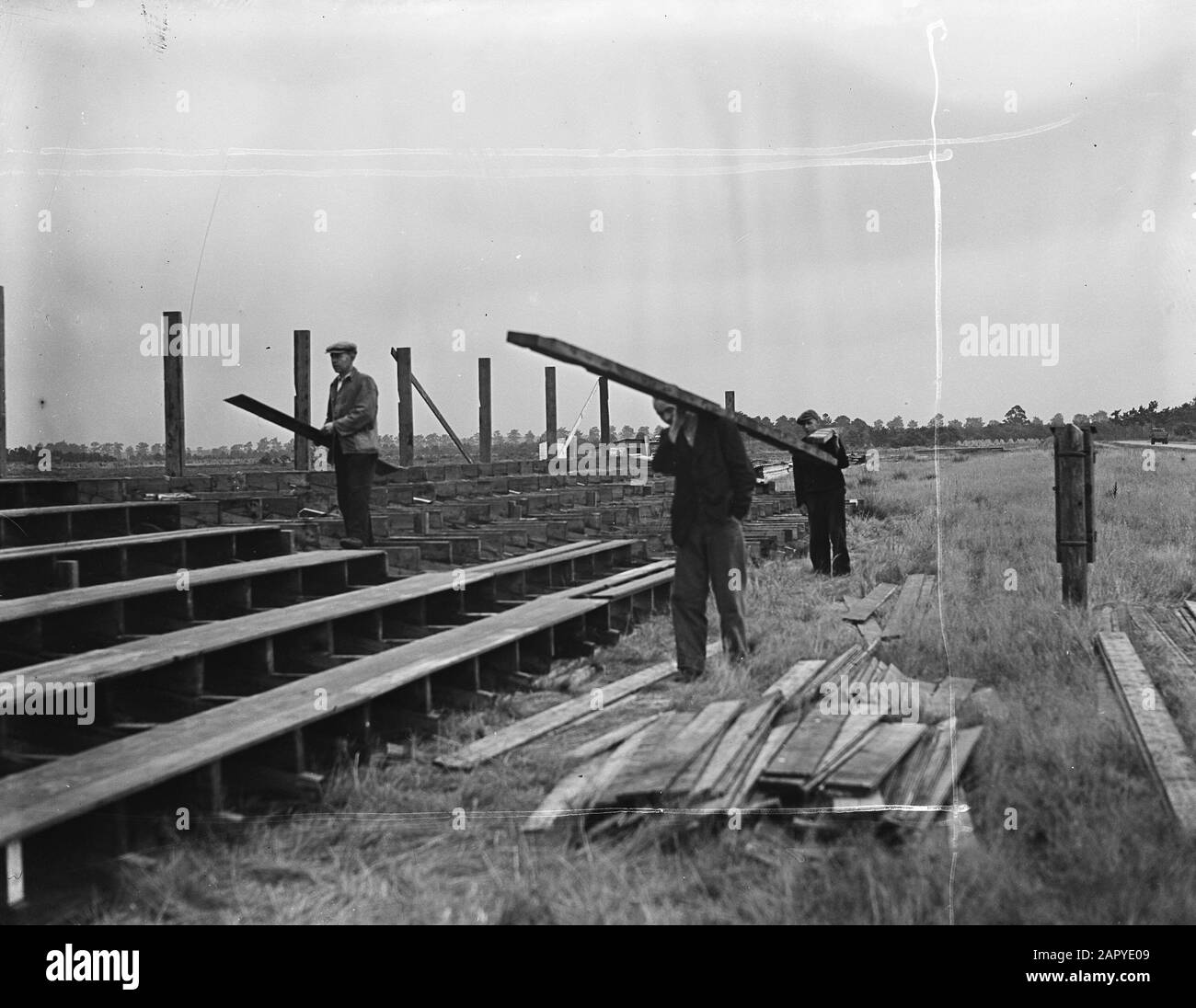 Track day preparation Black and White Stock Photos & Images - Alamy