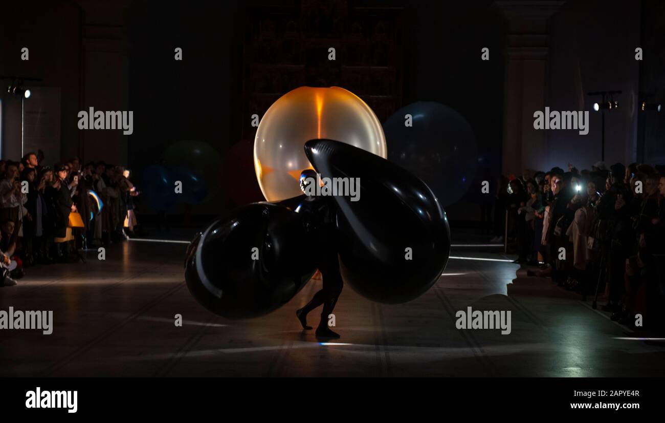 V&A, London, UK, 24th January 2020. Fredrik Tjærandsen presents his ...