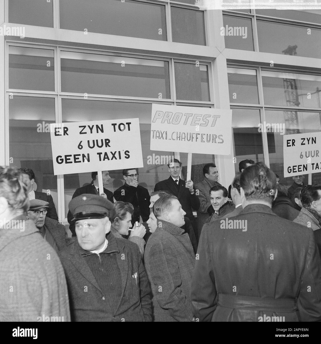 1 february 1965 hi-res stock photography and images - Alamy