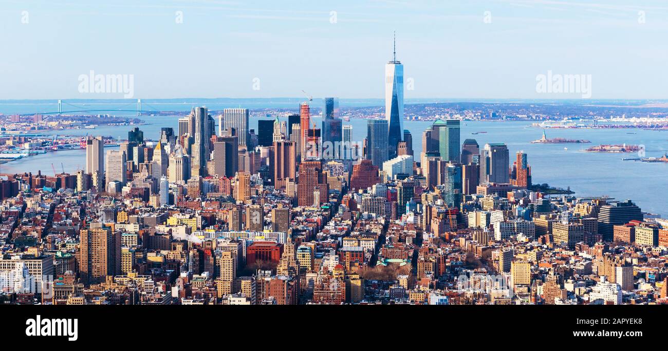 New-York city skyline. Aerial panorama of downtown viewed from midtown ...