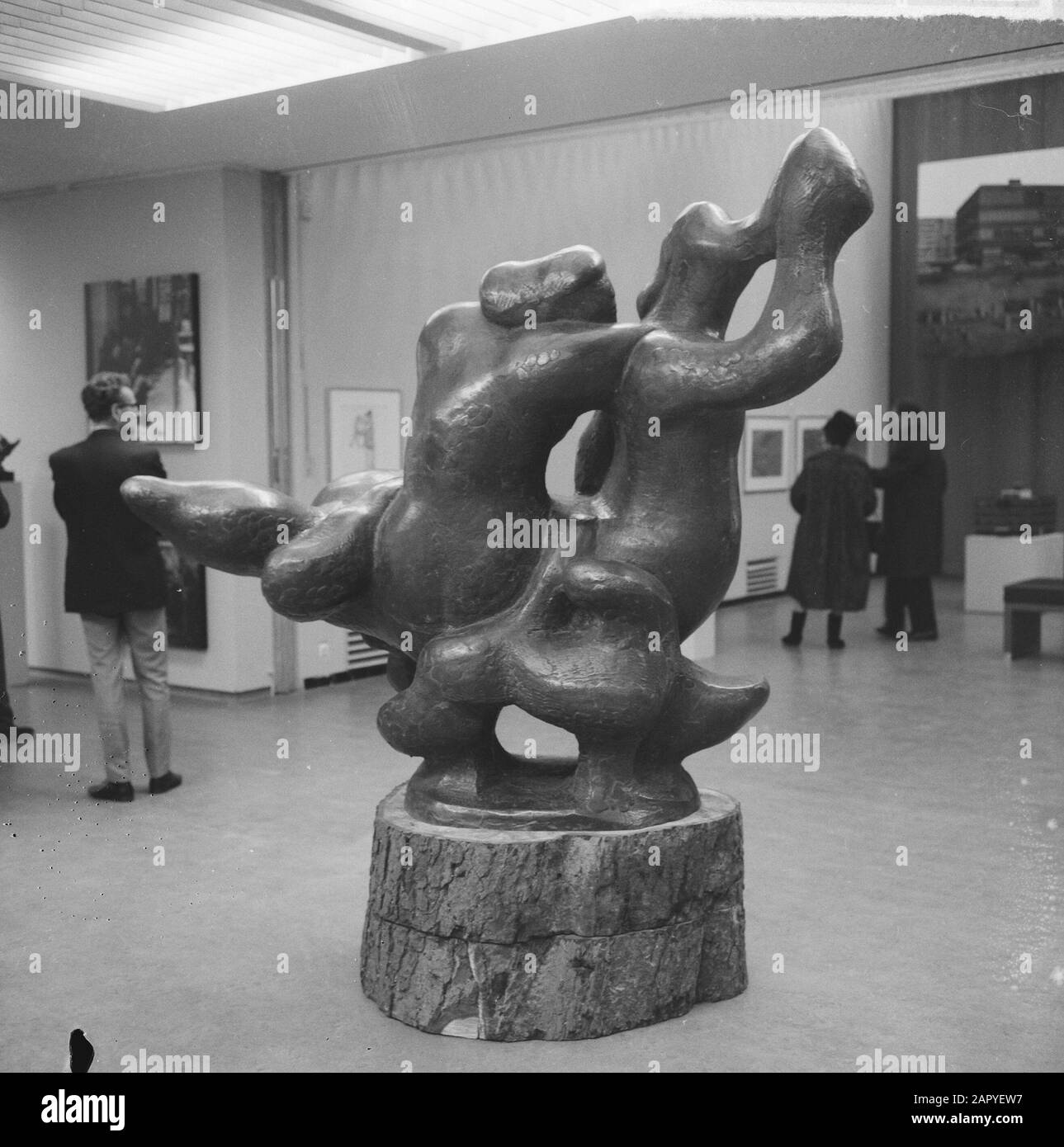 To cast in bronze Black and White Stock Photos & Images - Alamy