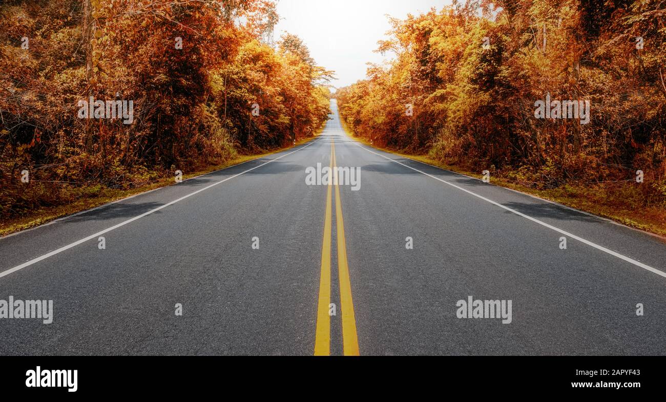 View from the bottom of a steep hill on the highway Stock Photo - Alamy