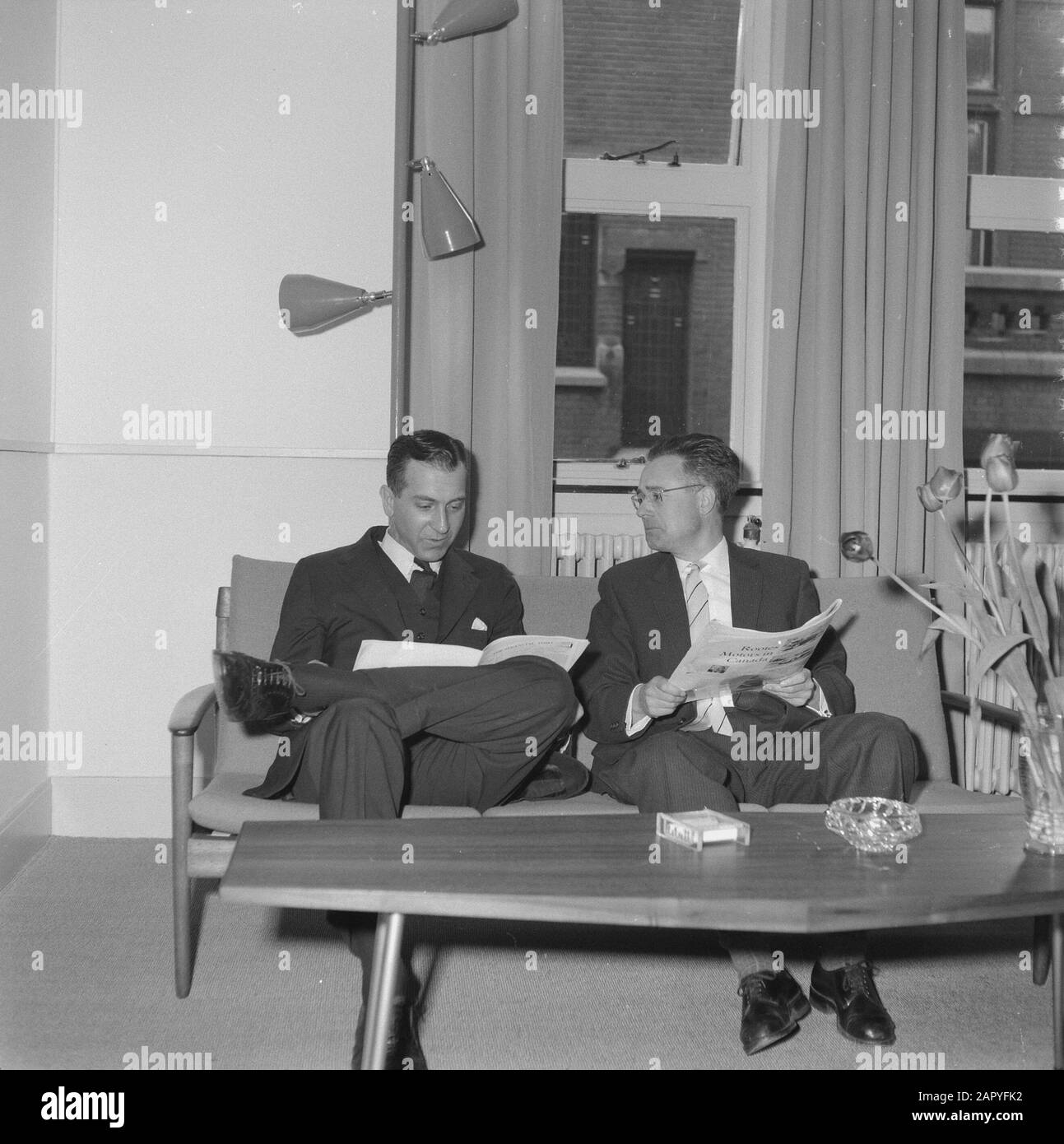 Assignments walter thompson hi-res stock photography and images - Alamy