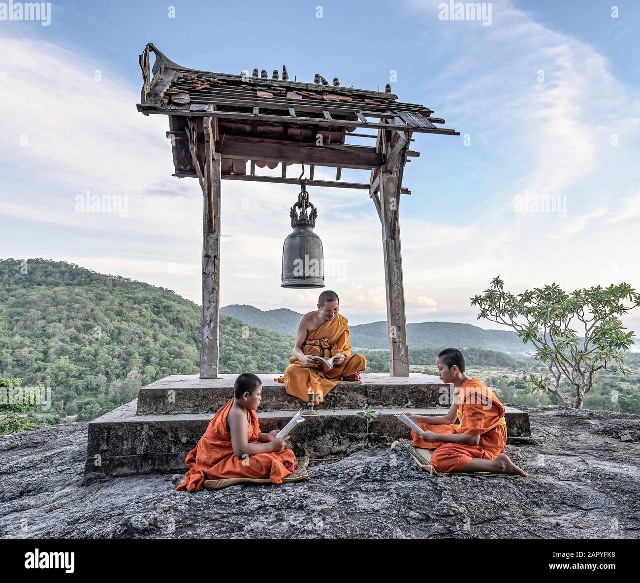 Ancient buddhism learning hi-res stock photography and images - Alamy