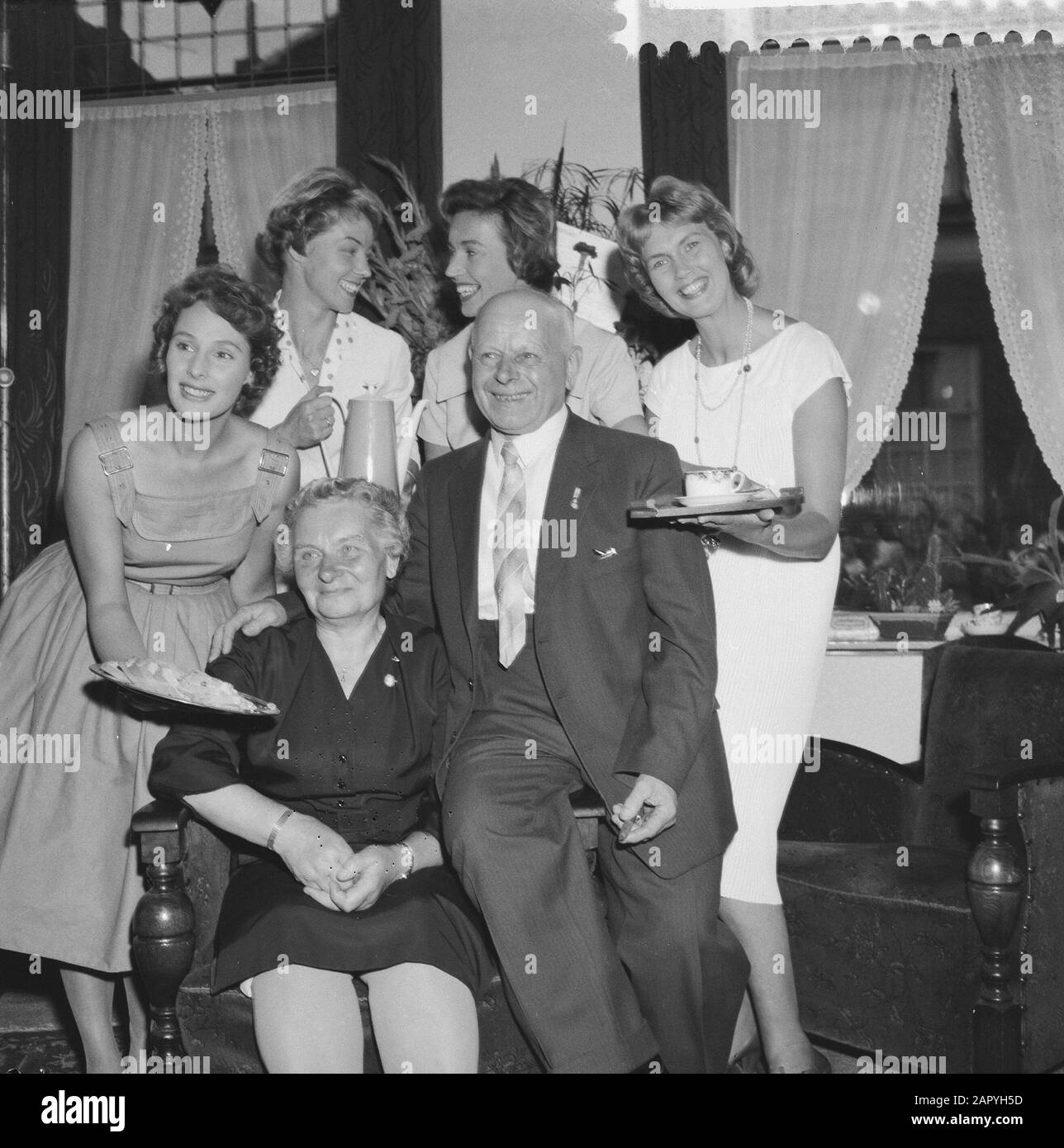 000th television viewer hi-res stock photography and images - Alamy