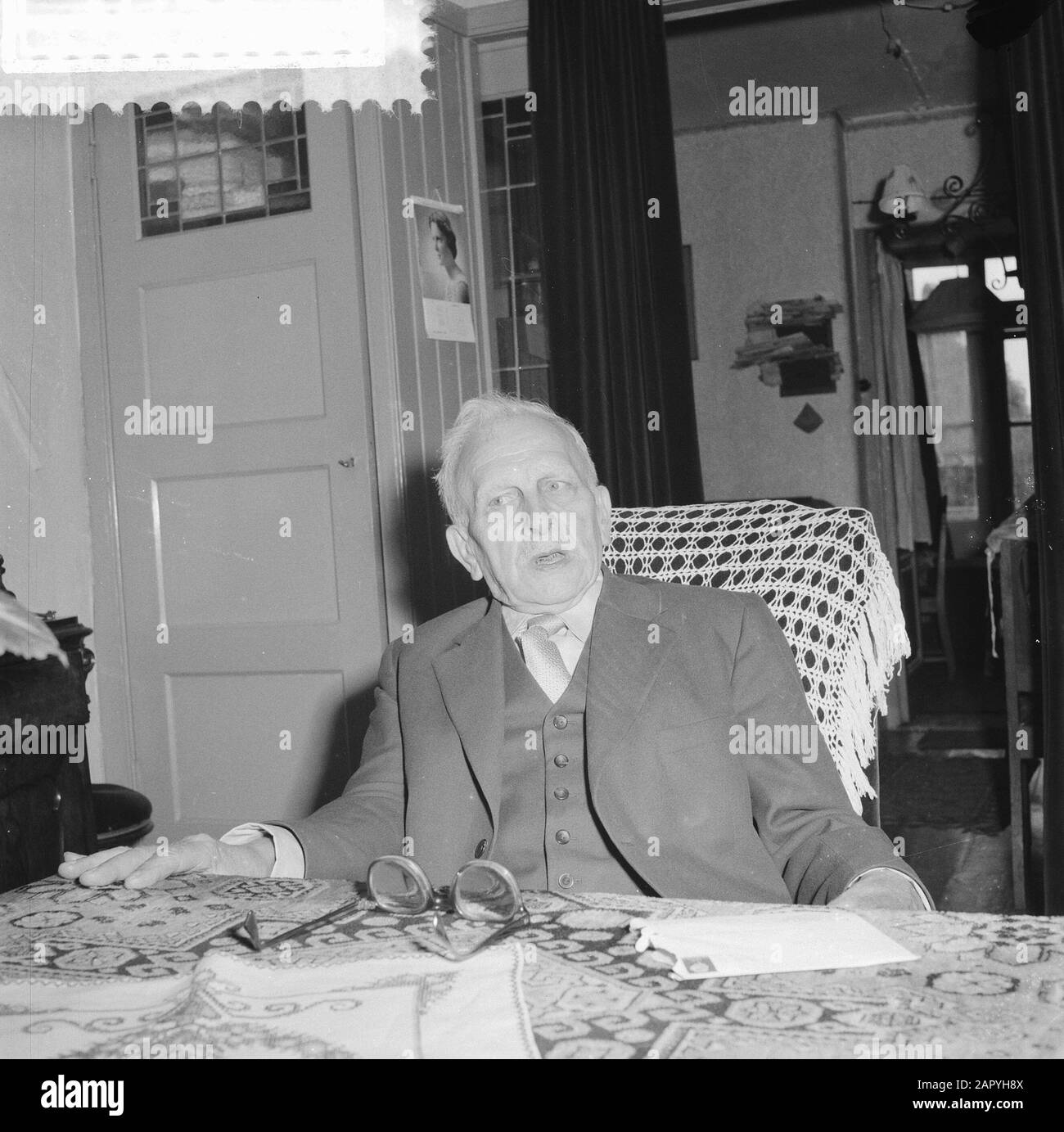 Van es hi-res stock photography and images - Alamy