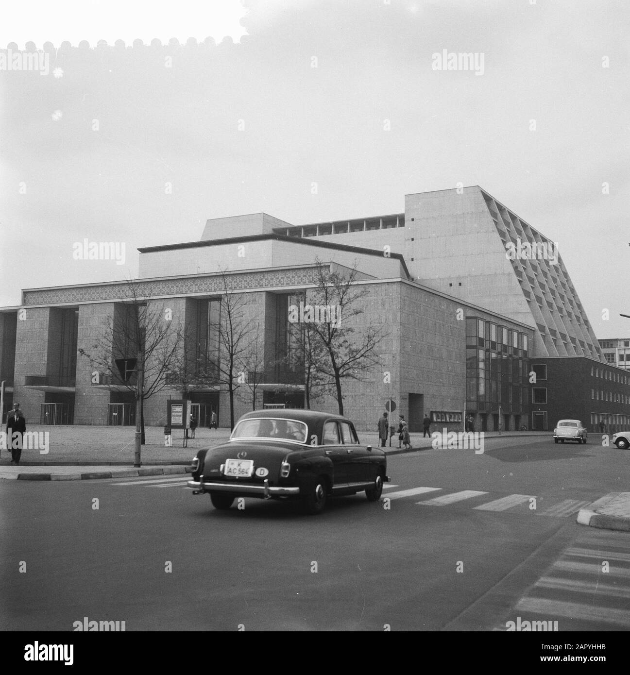 Opera building in Cologne Date: October 22, 1959 Location: Cologne ...