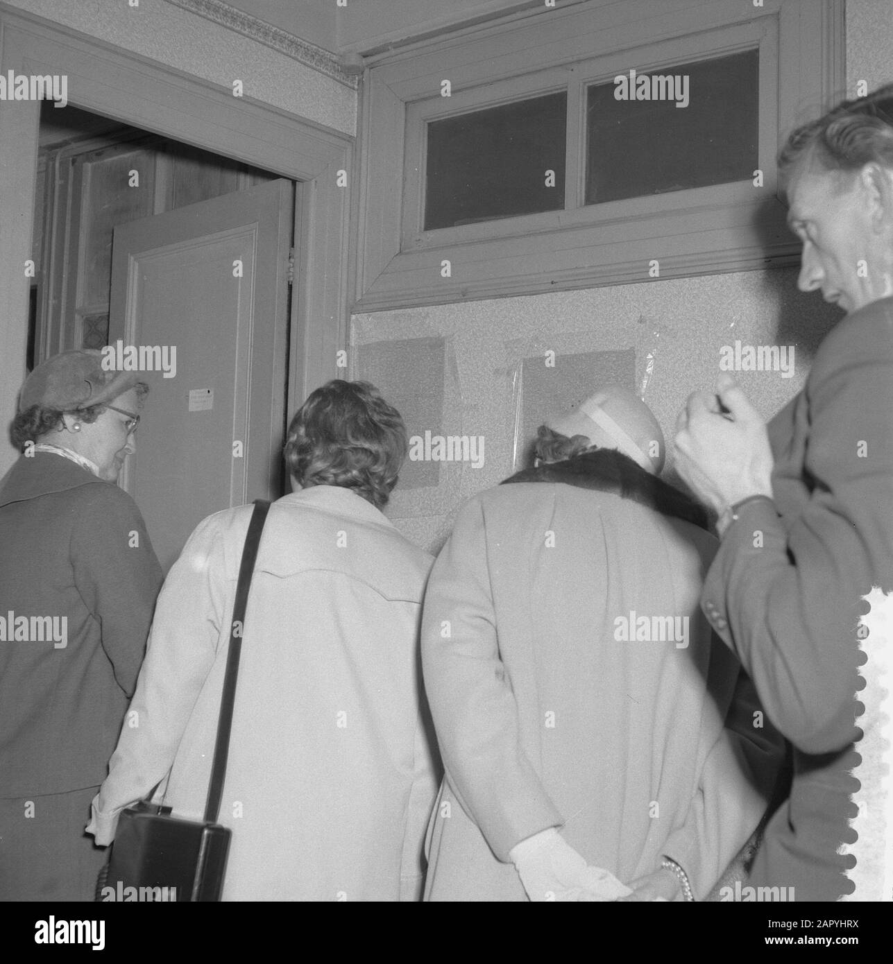 Restored anne frank house hi-res stock photography and images - Alamy