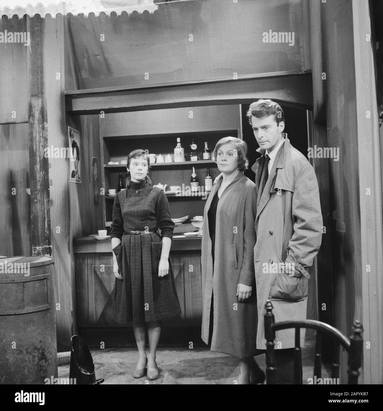 VPRO Television Game High is the sky, from l.n.r. Marianne Rector ...