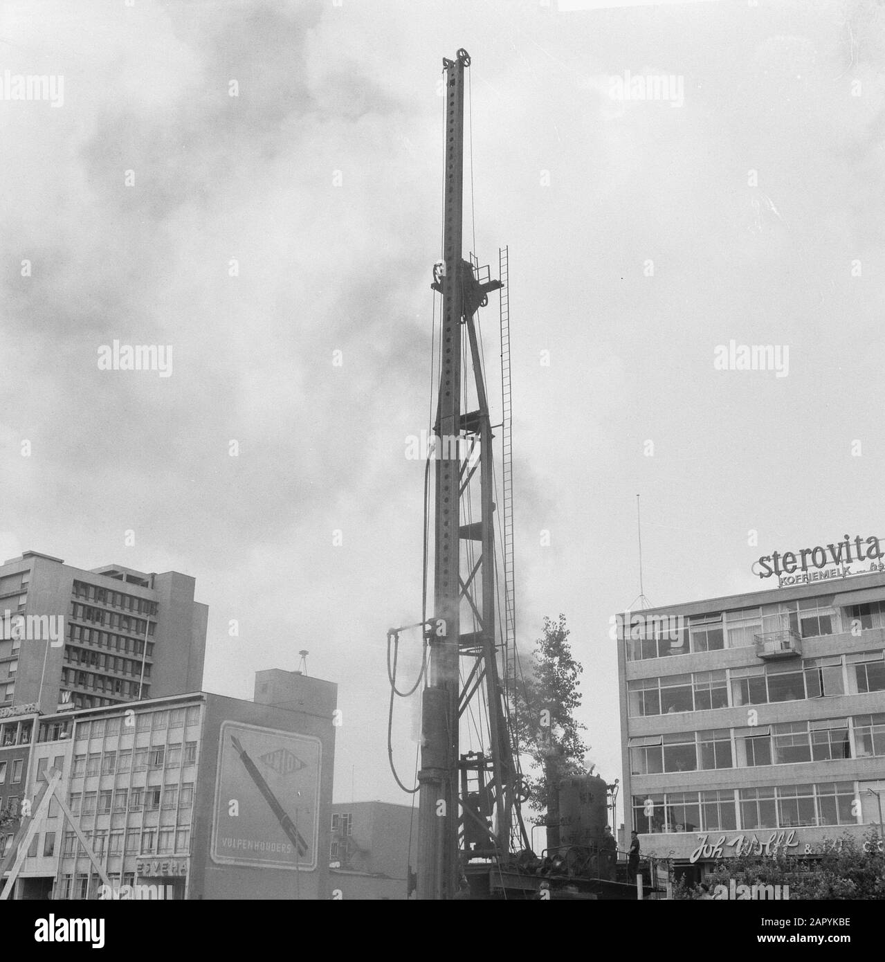 30 meter high Black and White Stock Photos & Images - Alamy