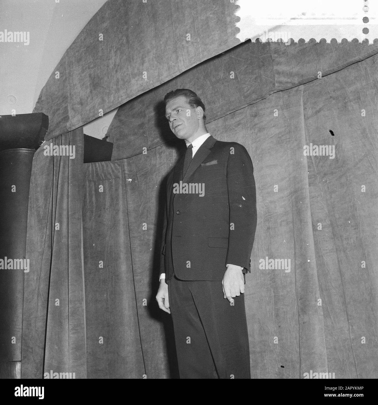 Tv leidsepleincabaret hi-res stock photography and images - Alamy