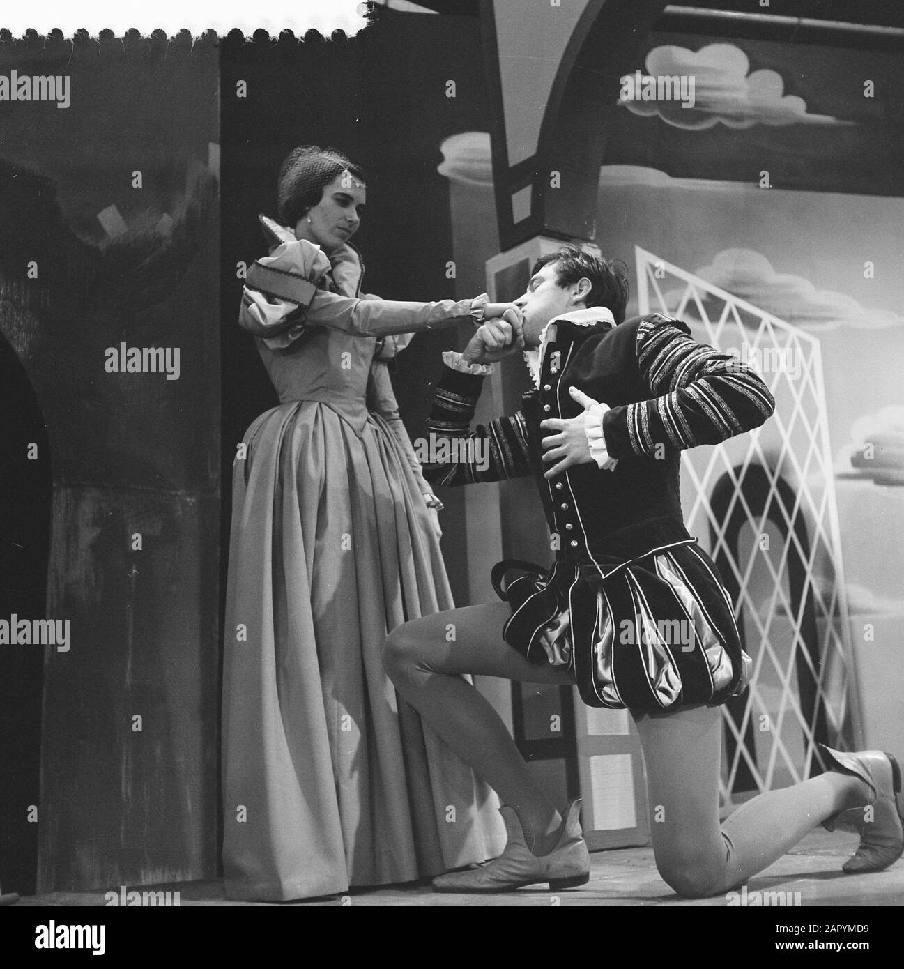 Television Game The dog of the gardener, Sigrid Koetse and Ramses ...