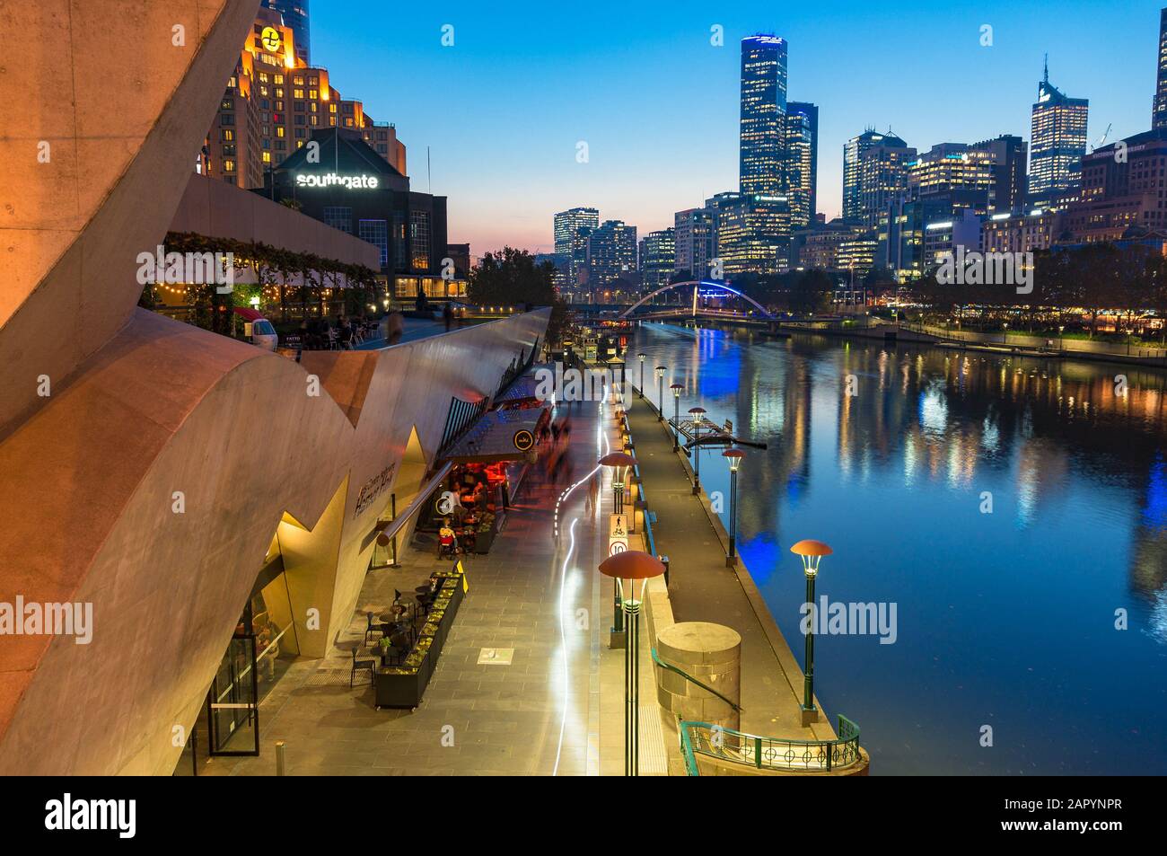 Melbourne, Australia - April 18, 2017: Southbank Promenade and Yarra ...