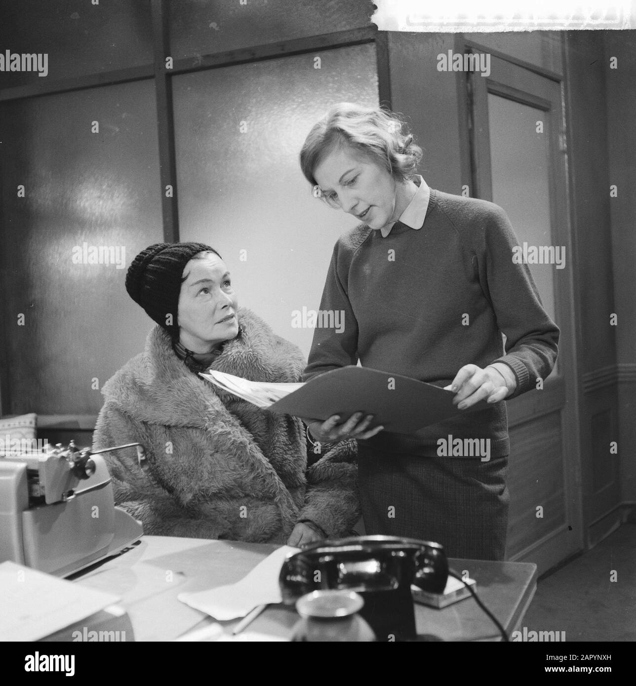 KRO television game Another man (by Iain MacCormick), Han Rijnbeck and ...