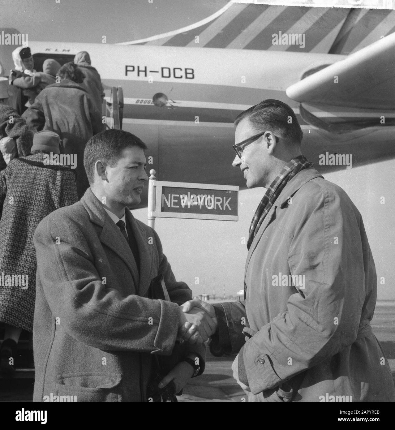 9 trainer dr hi-res stock photography and images - Alamy