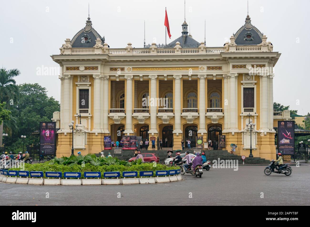Hanoi Landmark Opera House High Resolution Stock Photography and Images ...