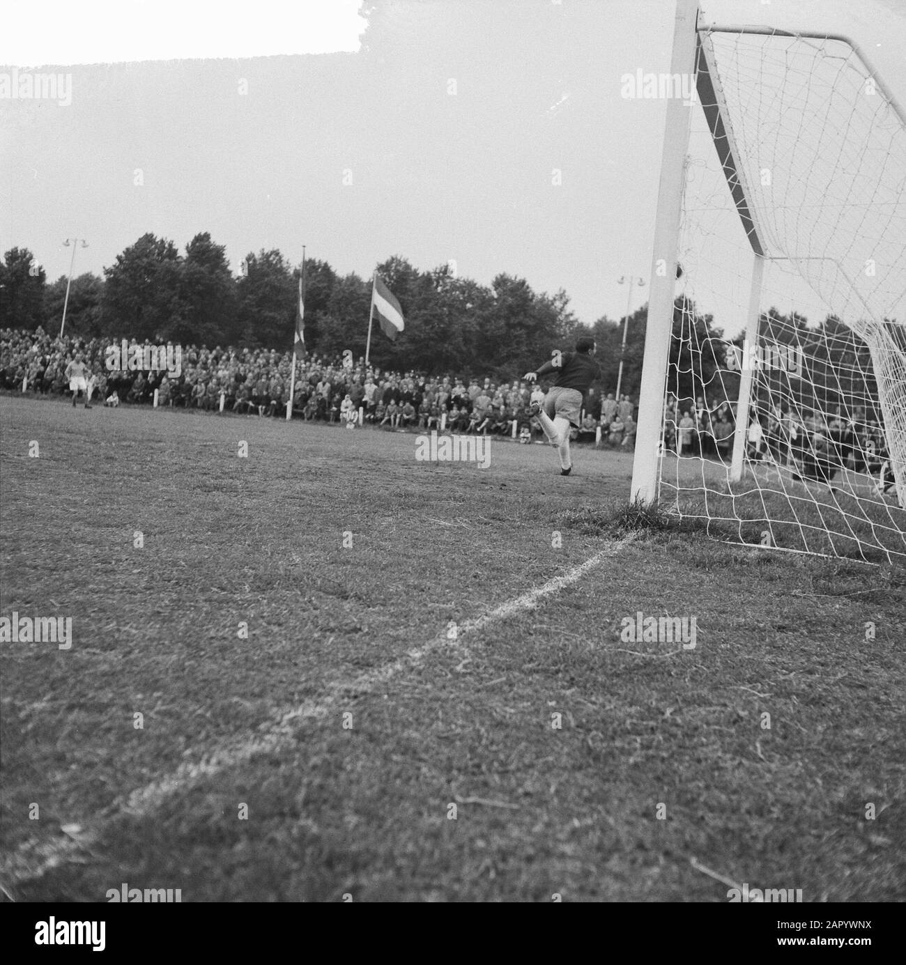Football international friendly netherlands Black and White Stock ...