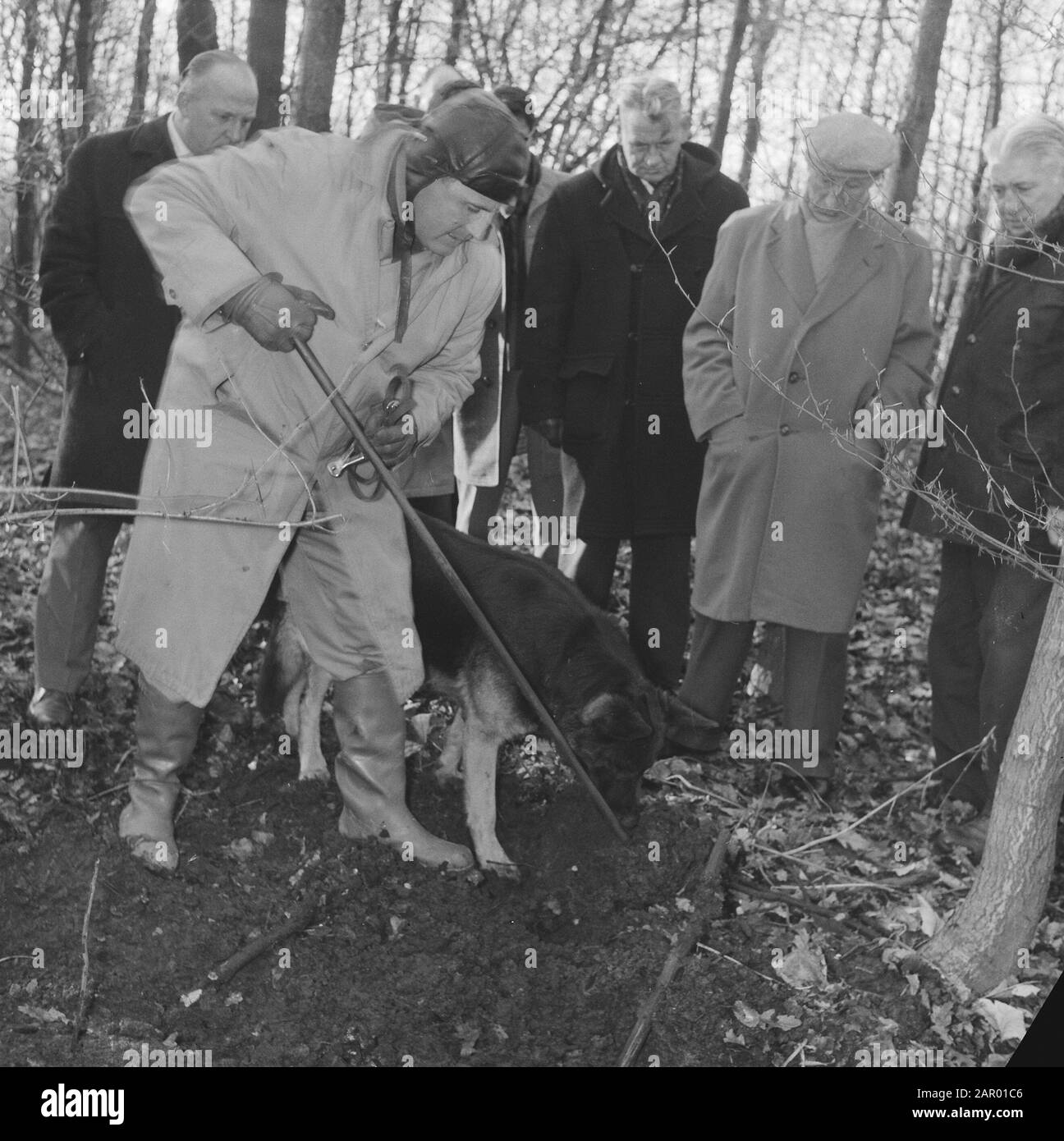 Body recovery Black and White Stock Photos & Images - Alamy