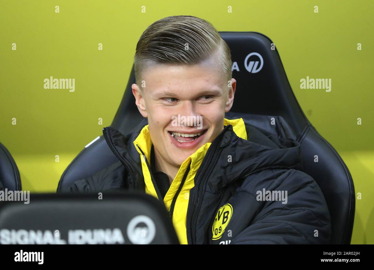 Erling haaland portrait hi-res stock photography and images - Alamy