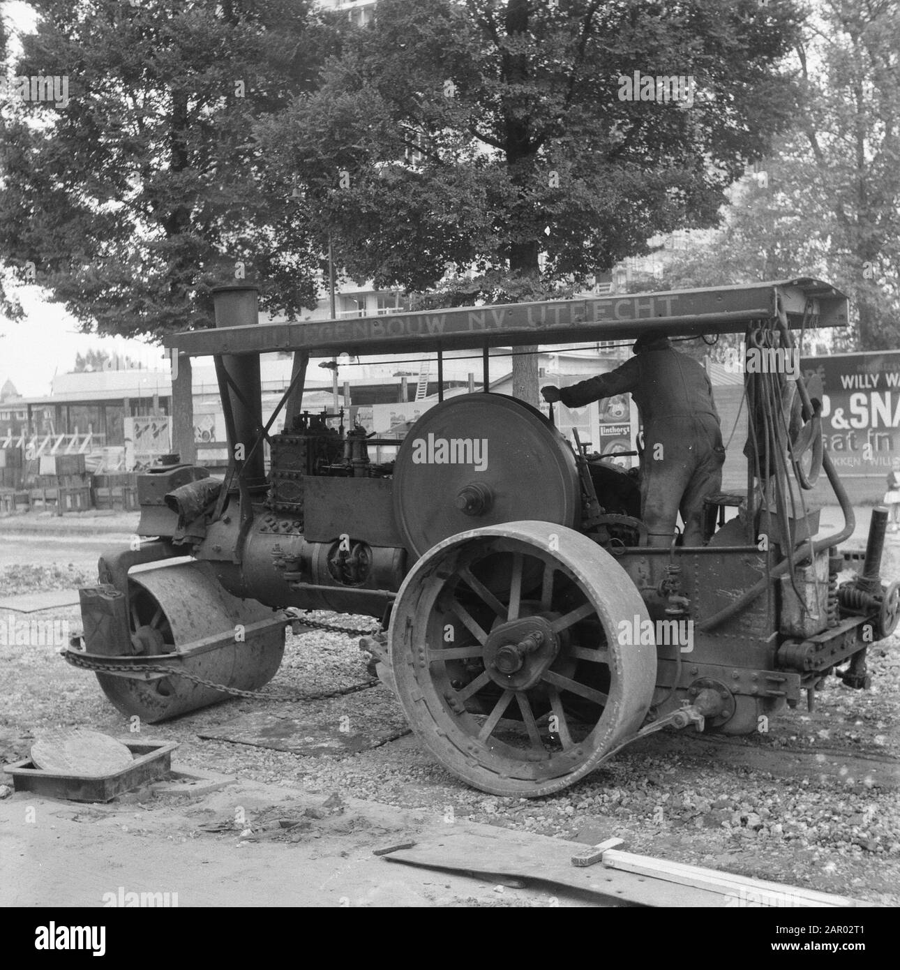 Steam performance Black and White Stock Photos & Images - Alamy