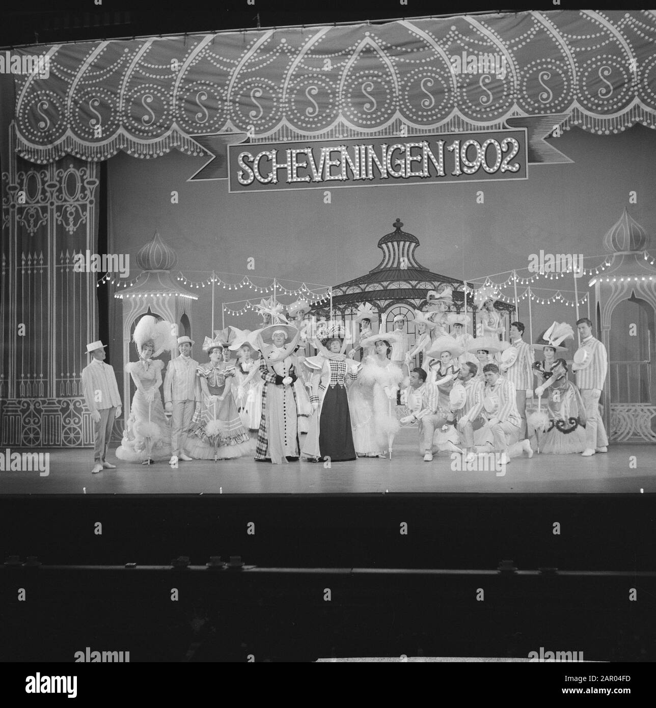 New Snip en Snap revue (General) Date: June 26, 1962 Institution name ...