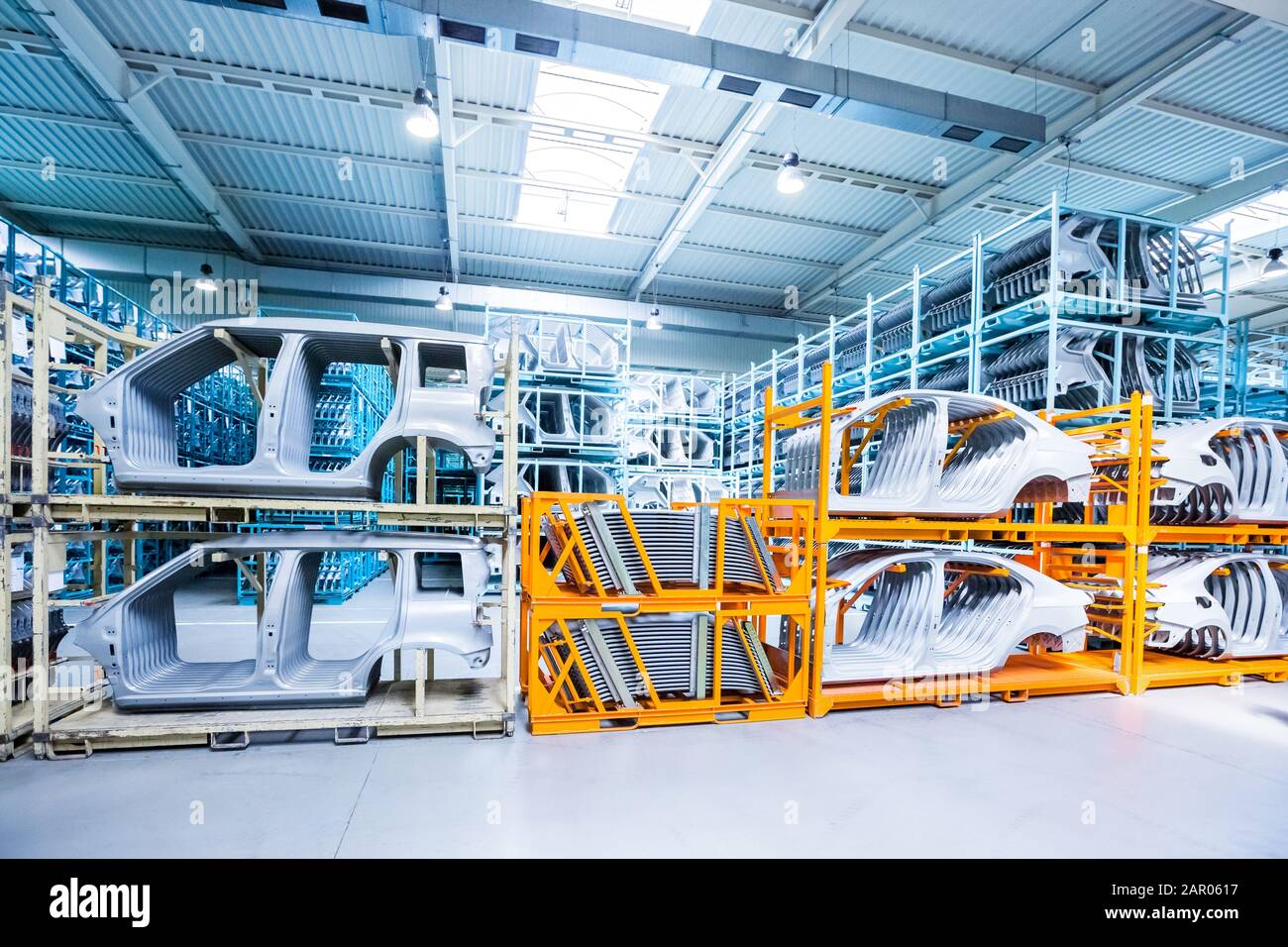 Car parts warehouse hi-res stock photography and images - Alamy