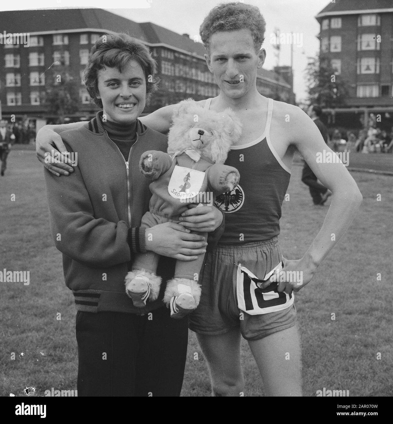 Dutch Athletics Championships 1962, left Tilly van der Sword and right ...