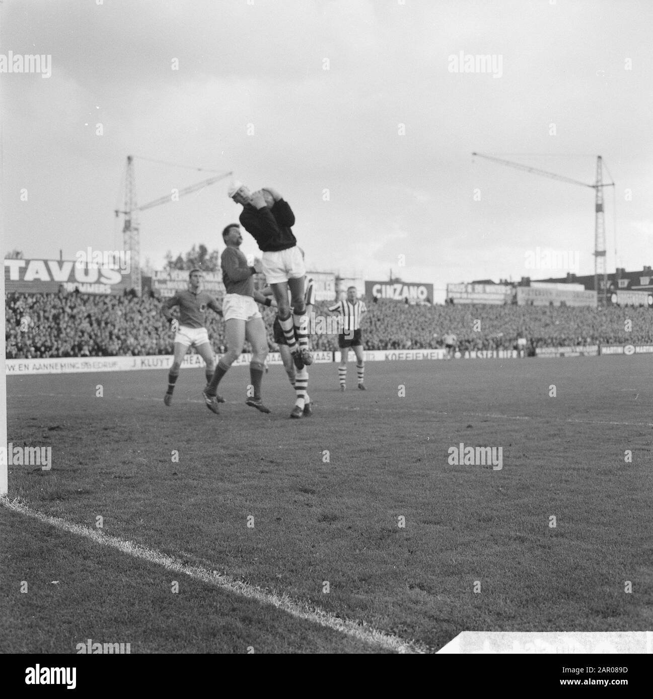 28 october 1962 hi-res stock photography and images - Alamy