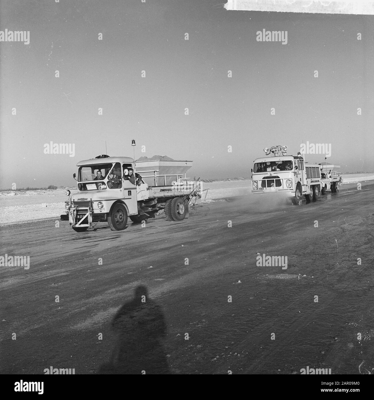 Slippery runways hi-res stock photography and images - Alamy