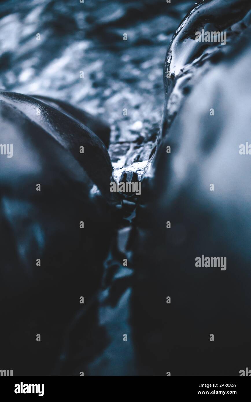 Two big rocks hi-res stock photography and images - Alamy