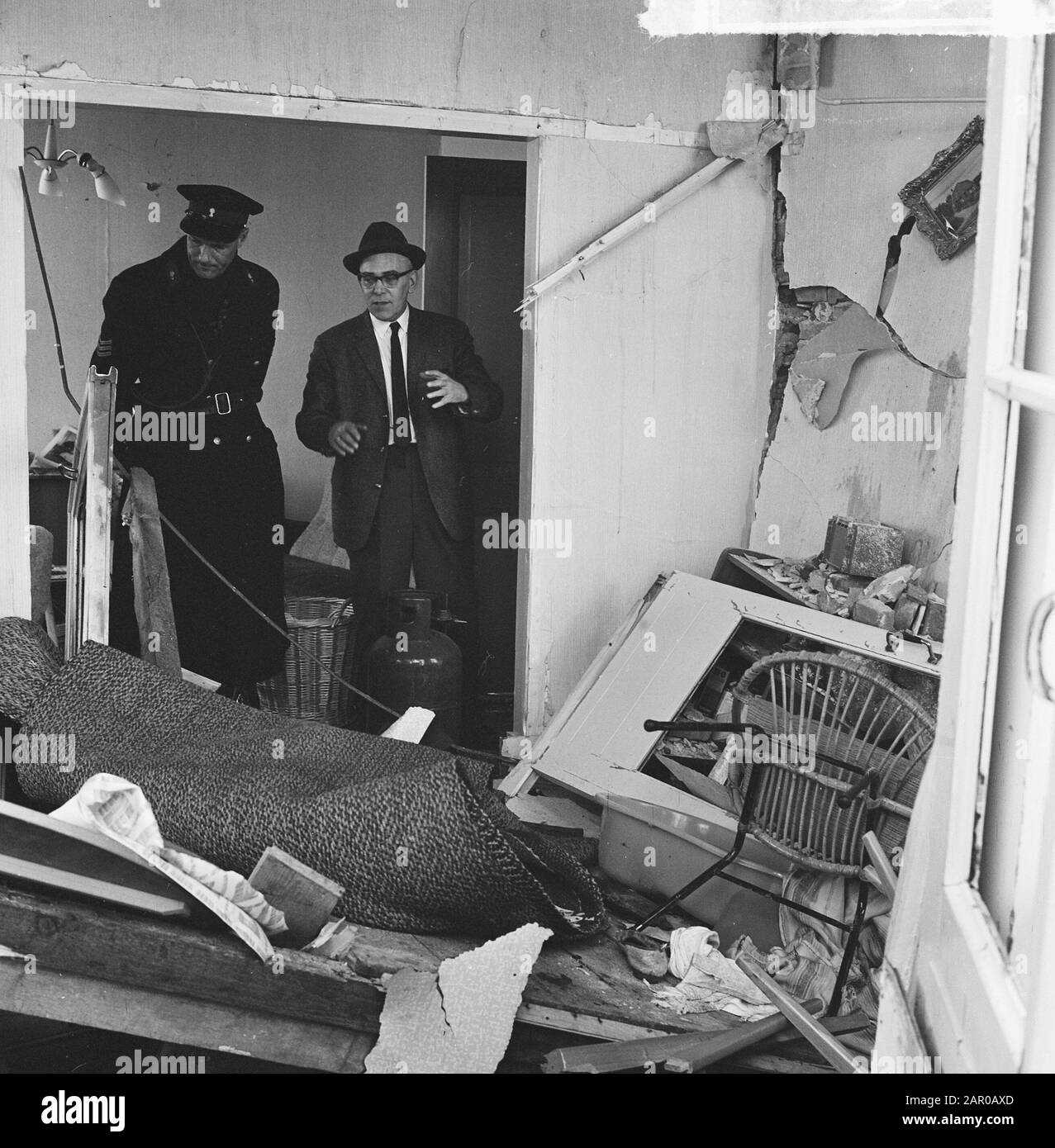 Gas stove explosion Black and White Stock Photos & Images - Alamy