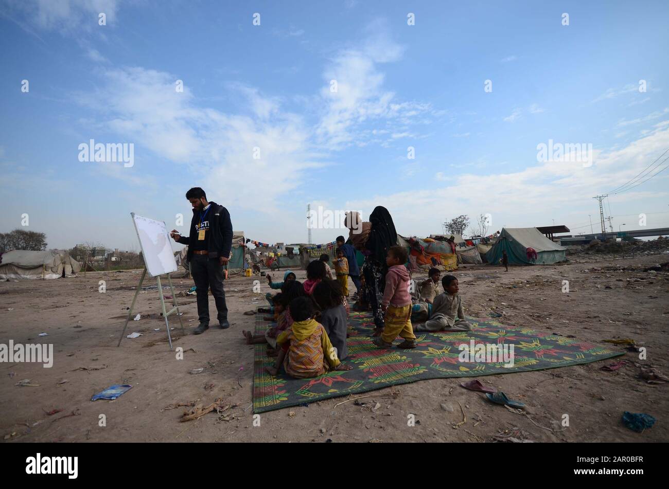 Pakistan reading book hi-res stock photography and images - Alamy
