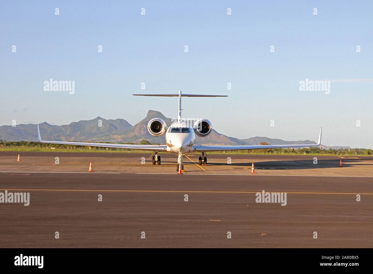Private jet plane at Sir Seewoosagur Ramgoolam Airport, Mauritius ...